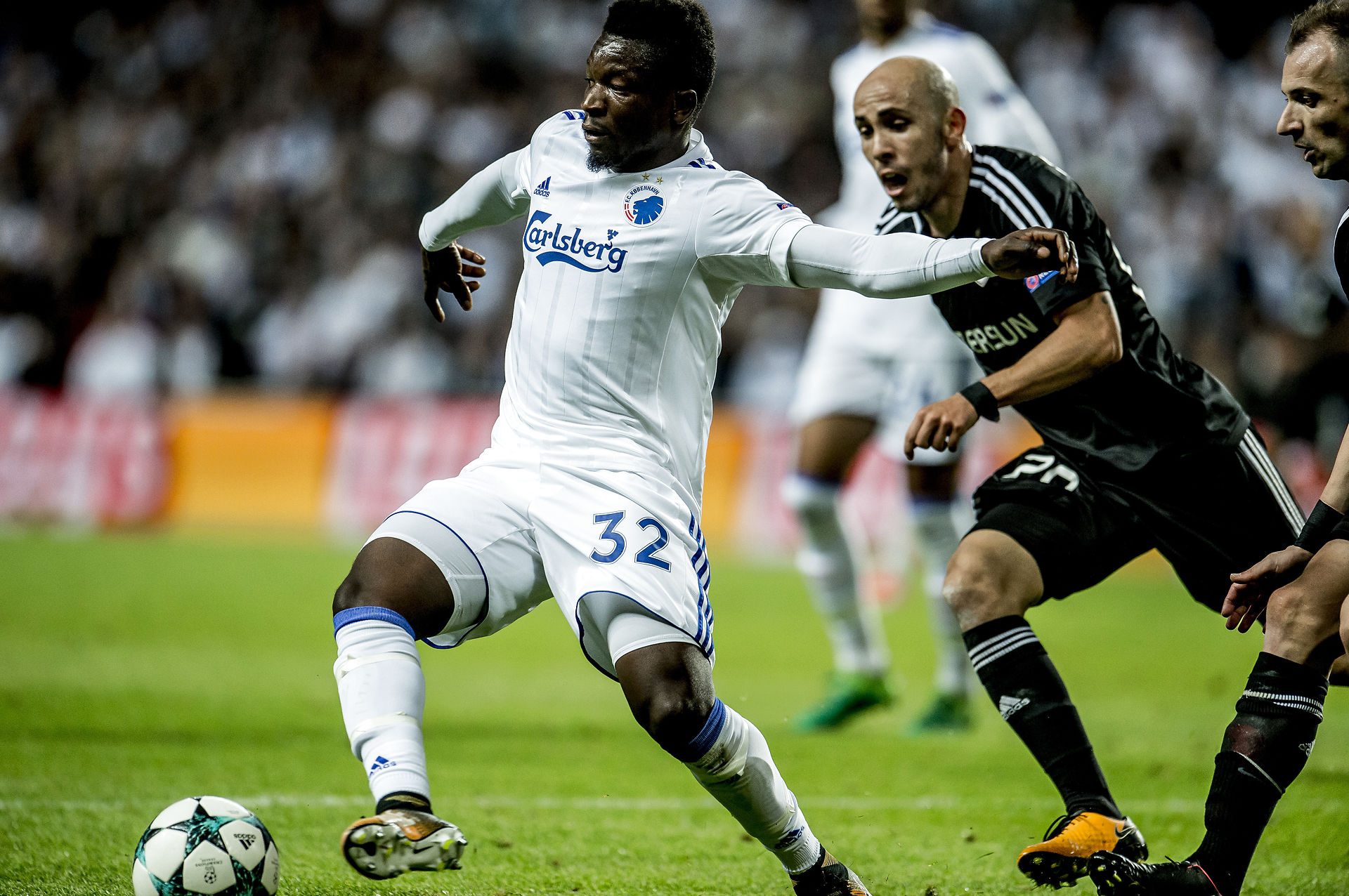 VILDT! Danny Amankwaa har lavet sindssyg scoring - Så MEGA lækker er ...