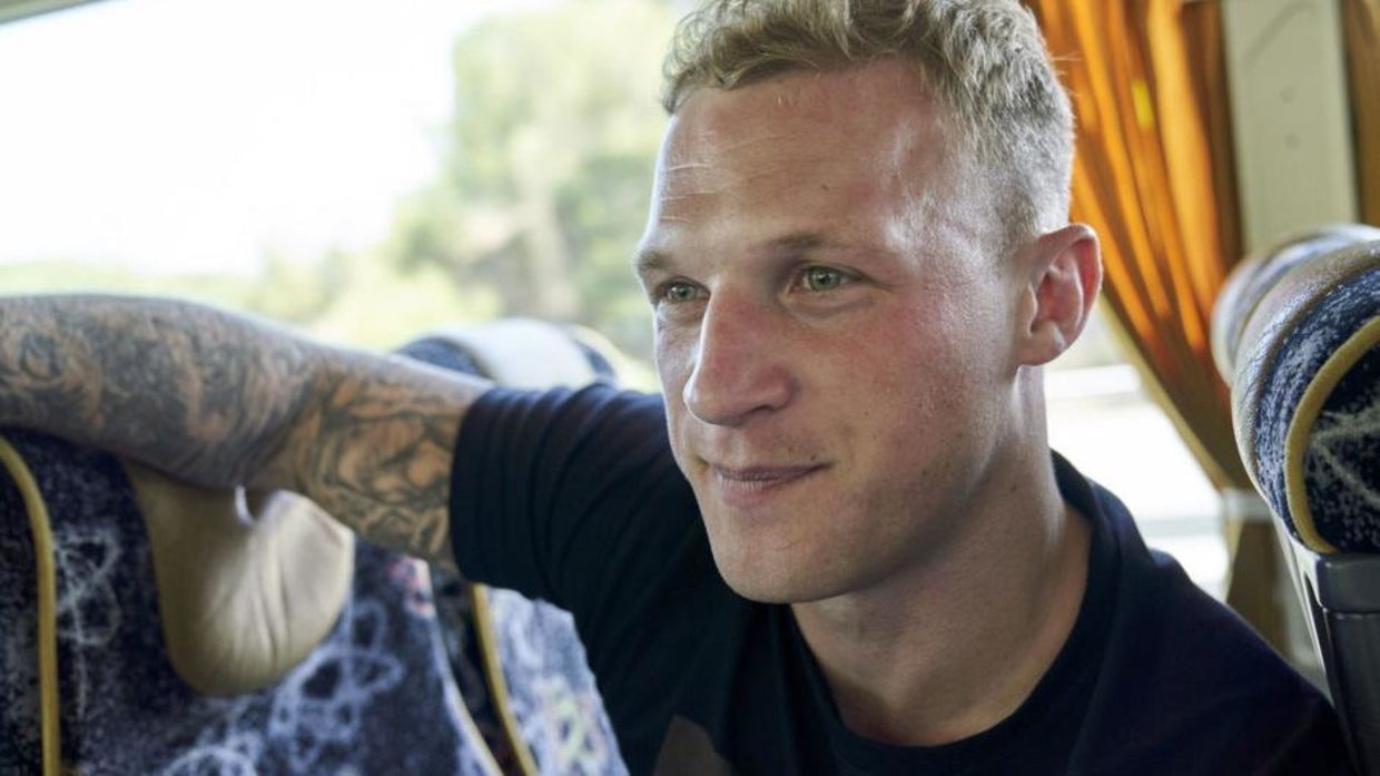 Philip May viser kendiskæresten frem | Footy.dk