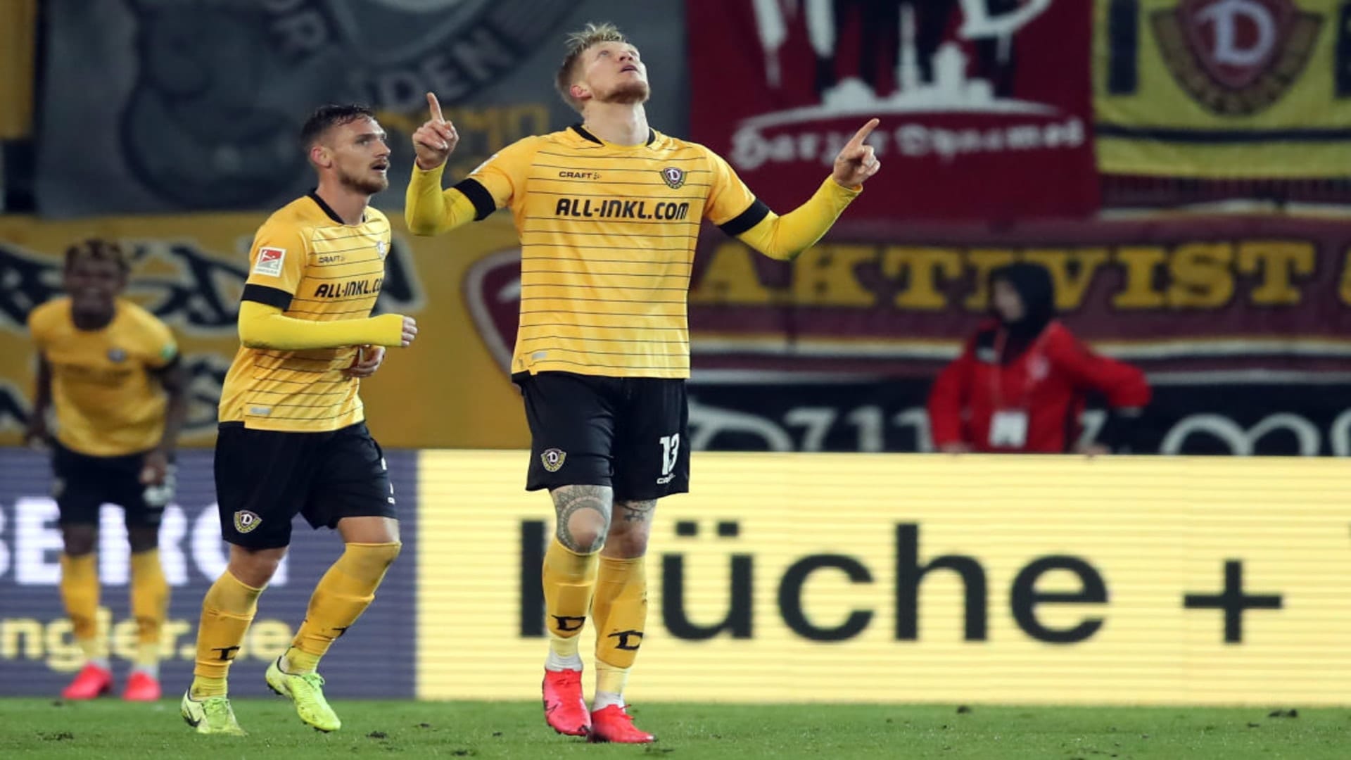 Officielt: Simon Makienok skifter til St. Pauli