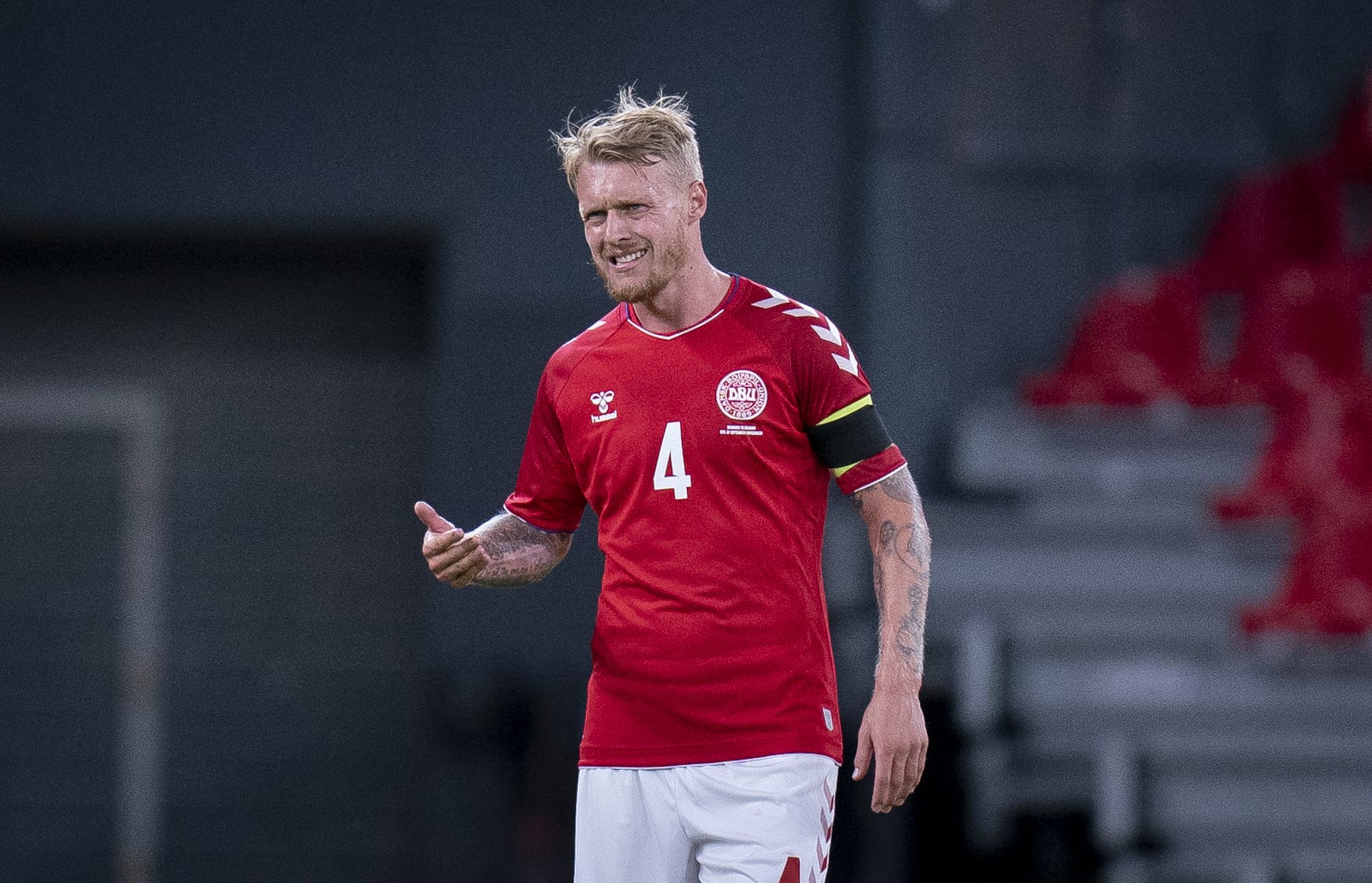 Simon Kjær hylder ungdommen: De giver et frisk pust på landsholdet