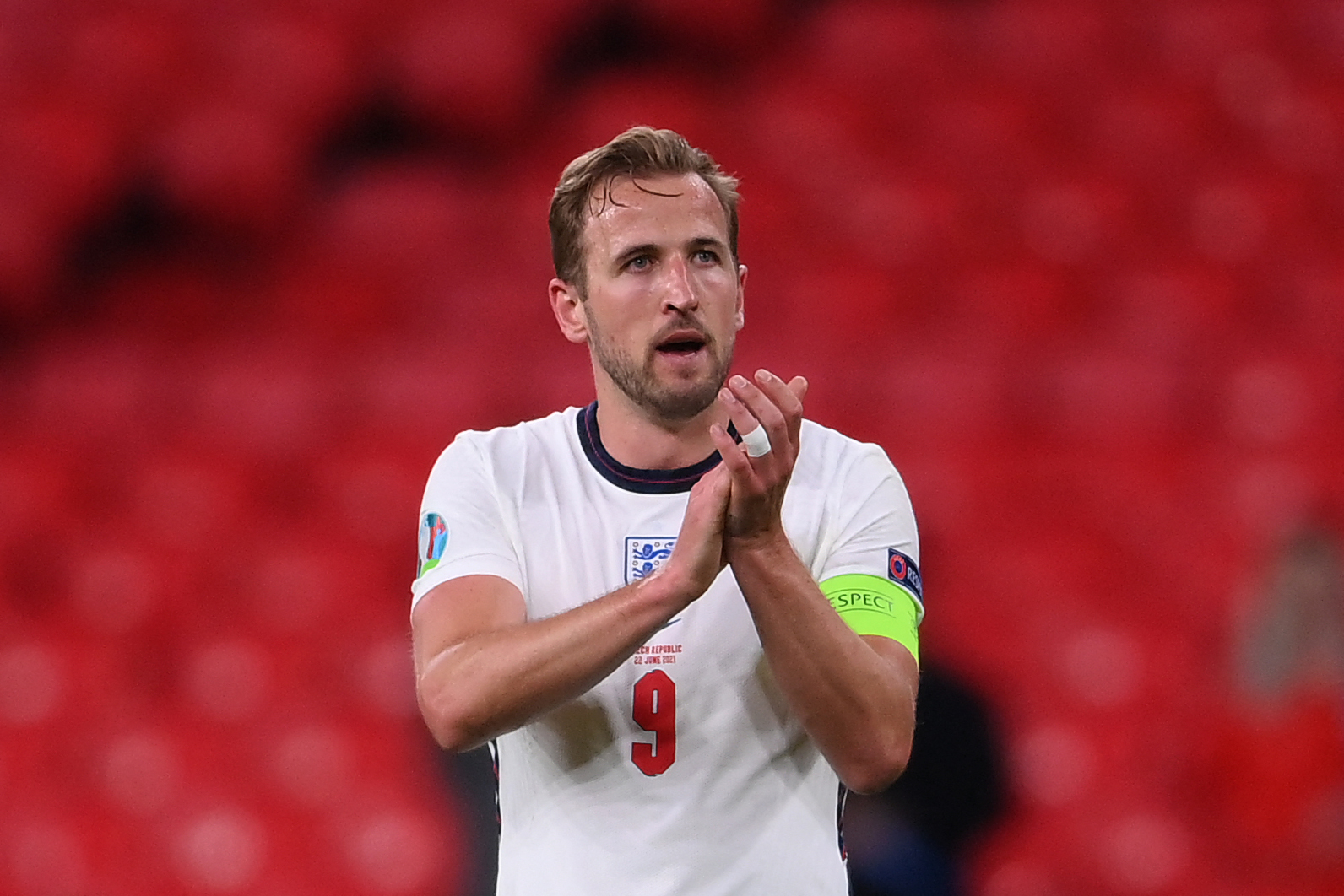 Harry Kane har vildt tag på Kasper Schmeichel - Scorer næsten altid på ...