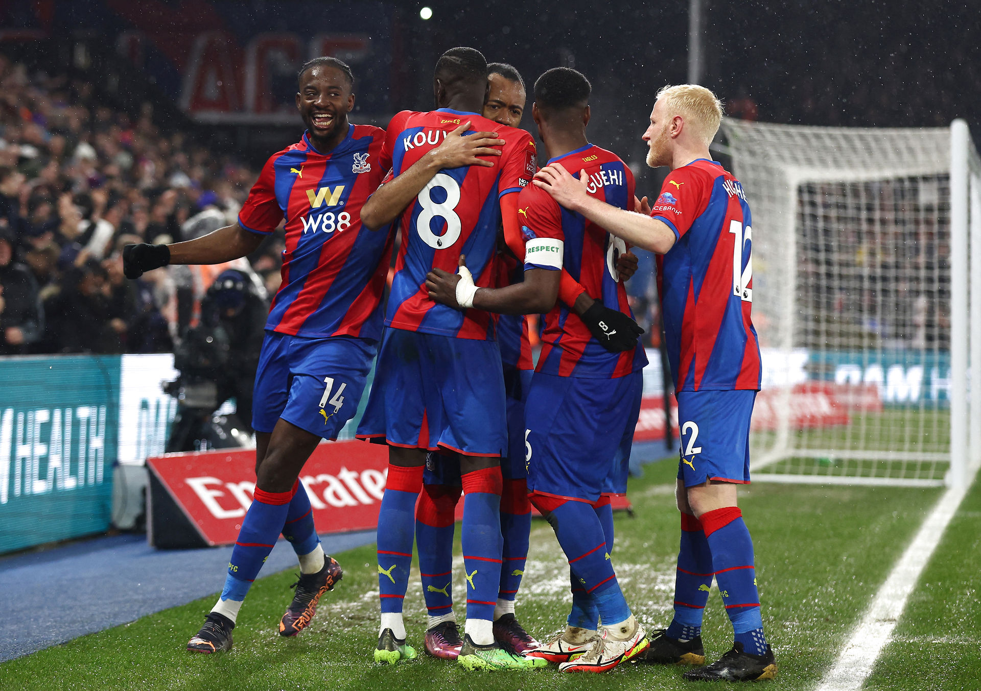 J. Lerma misser Crystal Palaces kamp mod Manchester United på grund af ...